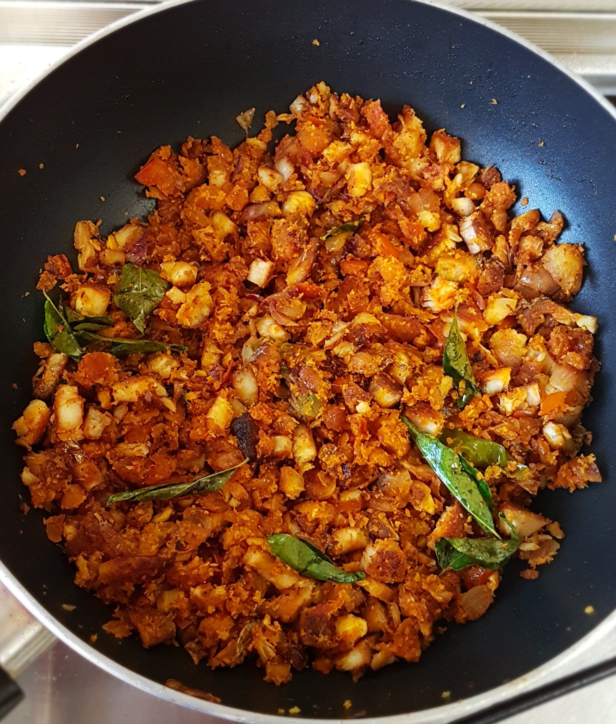 Meen Ada/ Steamed Rice Pancake with fish masala filling – B2D Plate